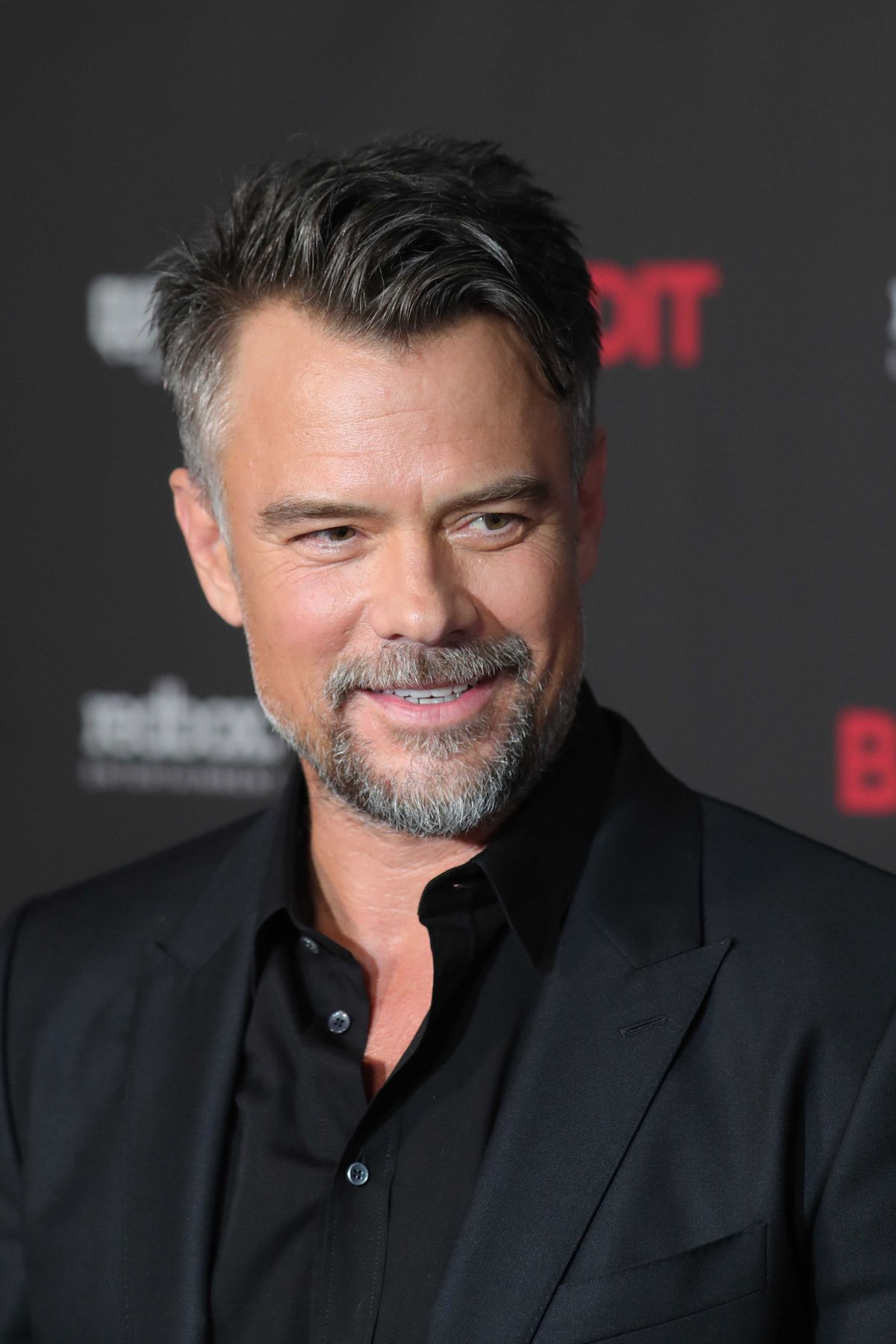 Josh Duhamel és családja így élné túl a világvégét