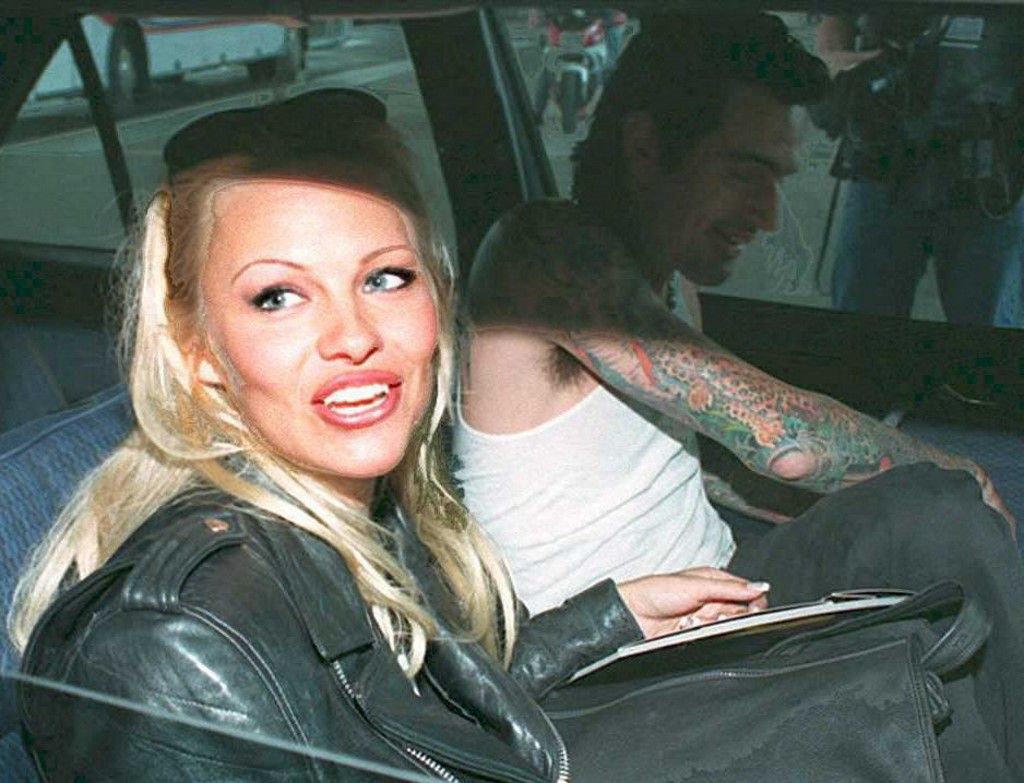 Tényleg mindenre van kereslet: elkelt a Tommy Lee–Pamela Anderson-szexvideót rejtő széf
